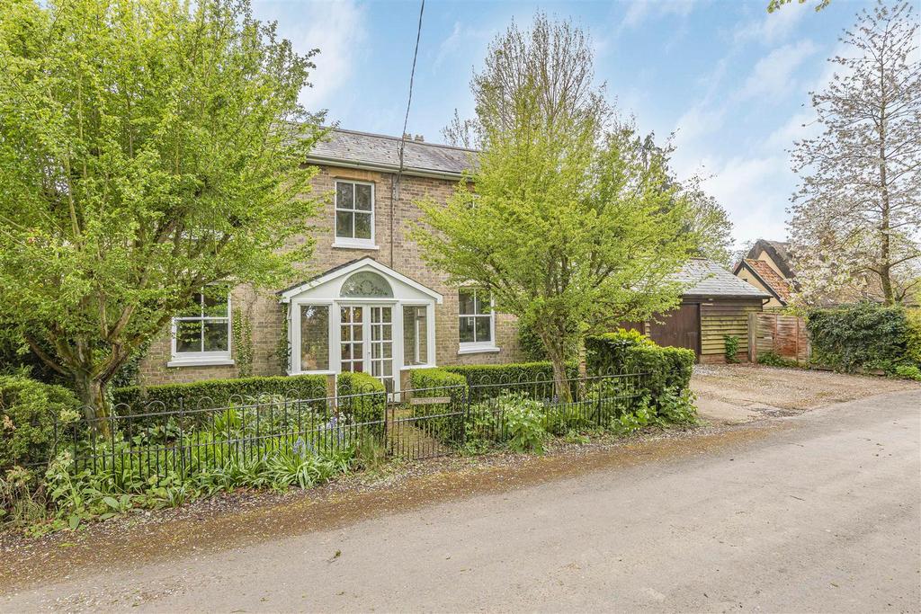 Mill Lane, Cowlinge CB8 3 bed detached house - £595,000