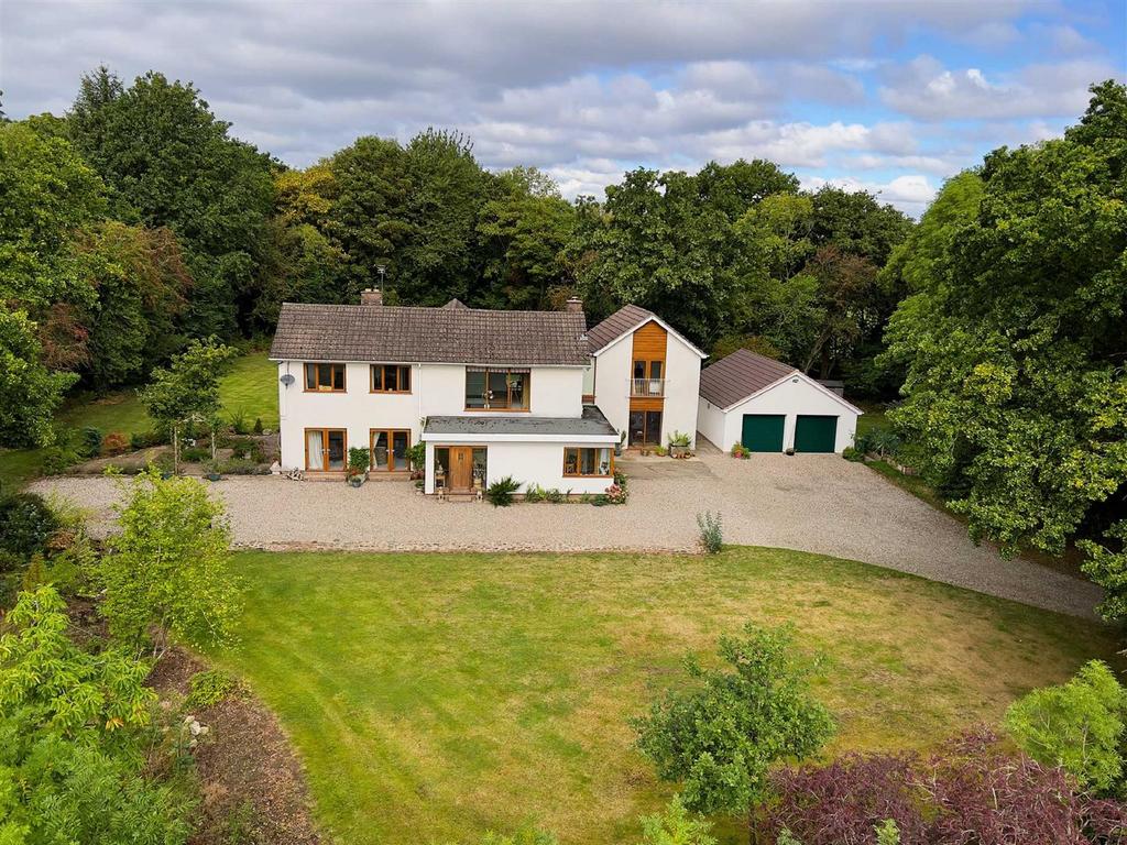Kiln Lane, Cross Lanes. 4 bed detached house - £710,000