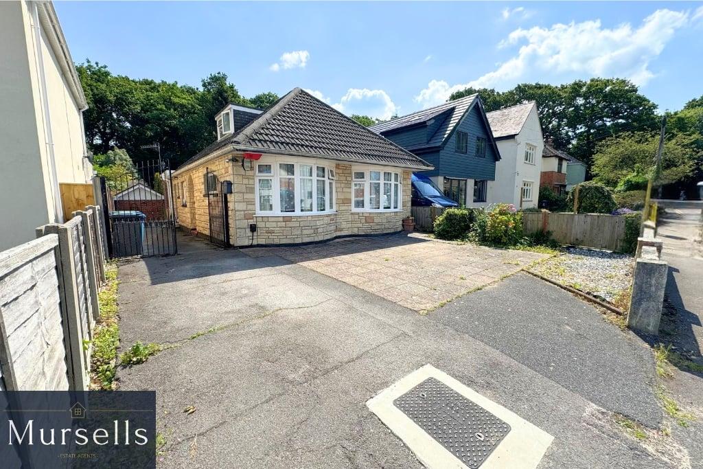 Clarendon Close, Broadstone BH18 4 bed detached house for sale - £585,000