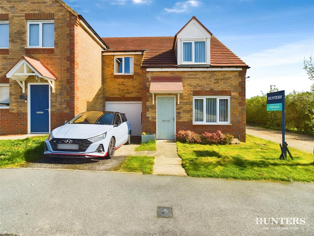 Dewhirst Close, Leadgate, Consett 3 bed semi-detached house - £147,950