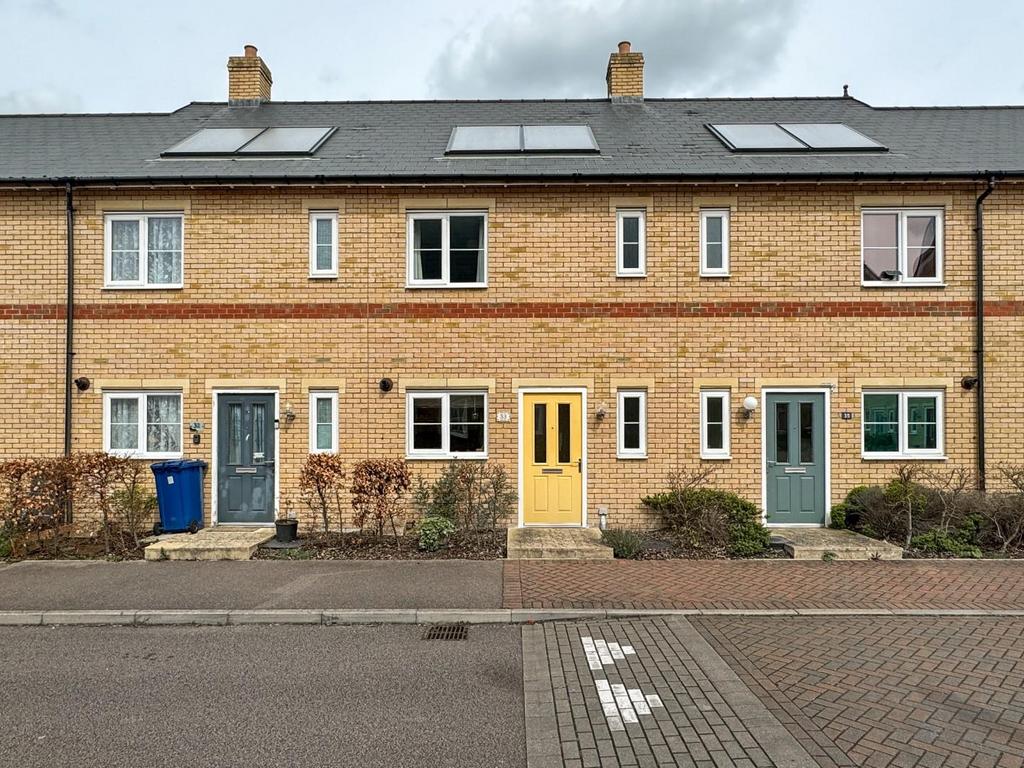 North Lodge Park, Milton, Cambridge 2 bed terraced house - £350,000