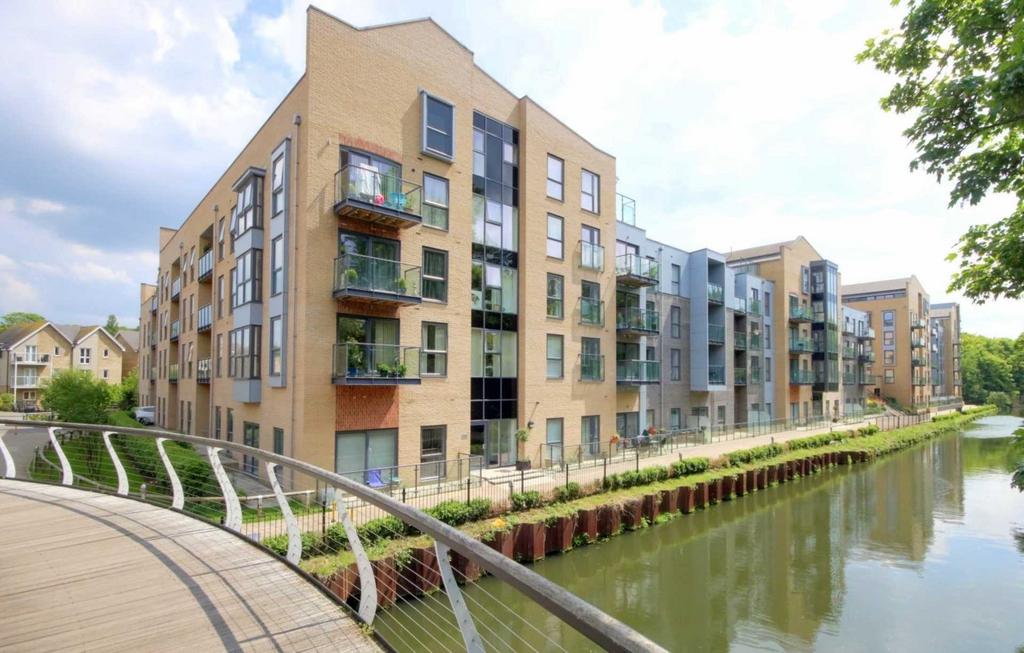 Grover House, the Embankment 2 bed apartment - £300,000
