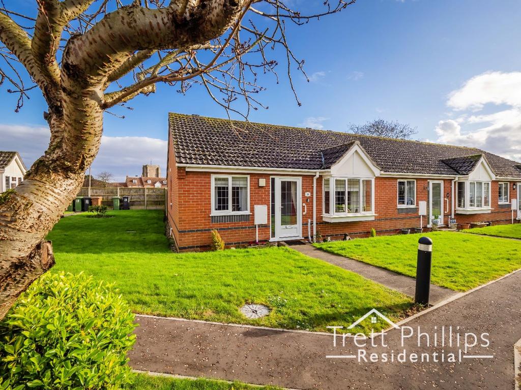 Dunkerley Court, Stalham 2 bed semi-detached bungalow - £200,000