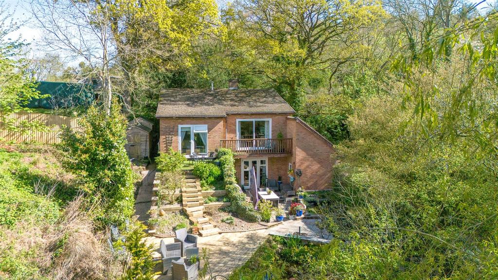 Burtons Lane, Wellington Heath... 4 bed detached house for sale - £399,000