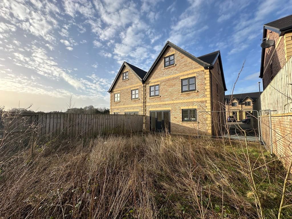 The Plains, Scotby 5 bed semi-detached house for sale - £225,000