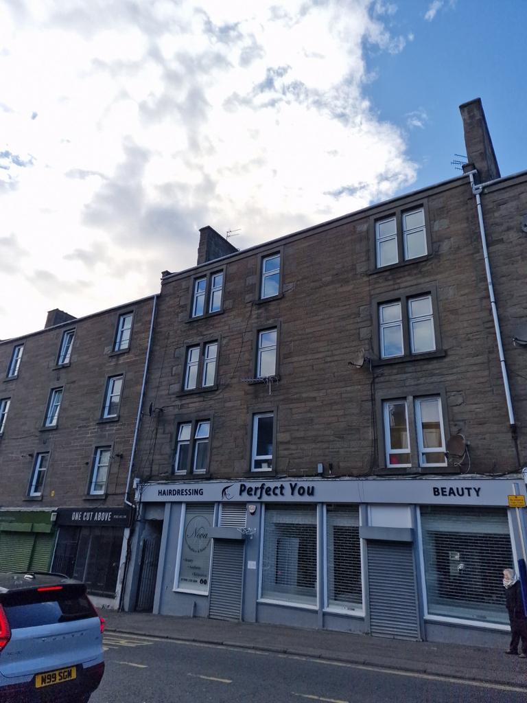 Albert Street, Dundee DD4 1 bed flat - £590 pcm (£136 pw)