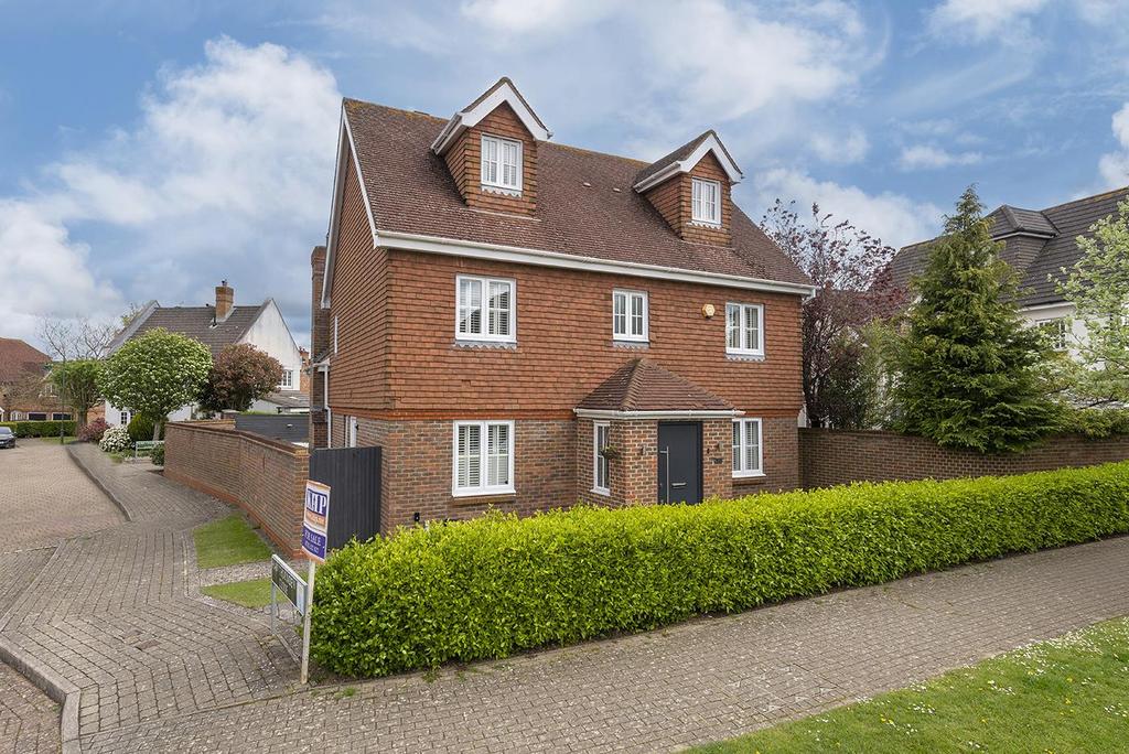 Hawthornden Close, Kings Hill, ME19 4GD 5 bed detached house - £895,000