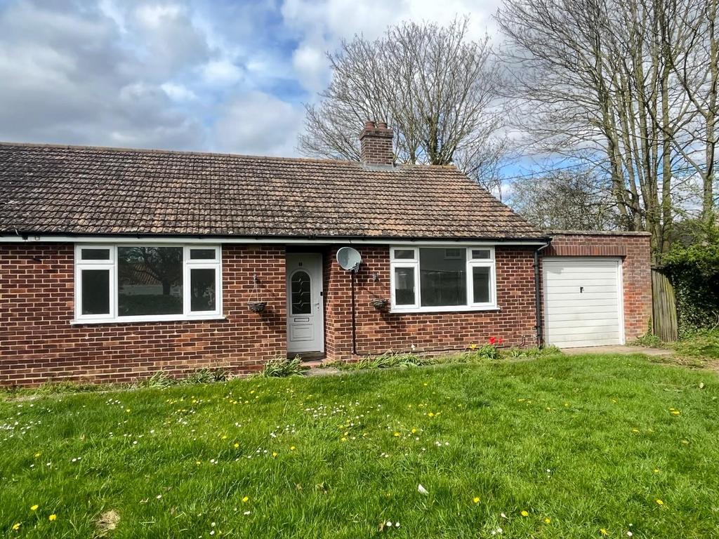 Church Lane, West Row IP28 2 bed detached bungalow - £1,125 pcm (£260 pw)