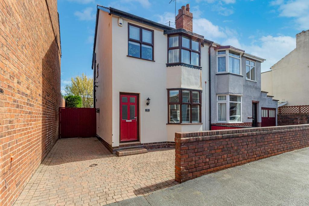 George Street, Stourbridge, DY8 5YN 3 bed semi-detached house for sale ...