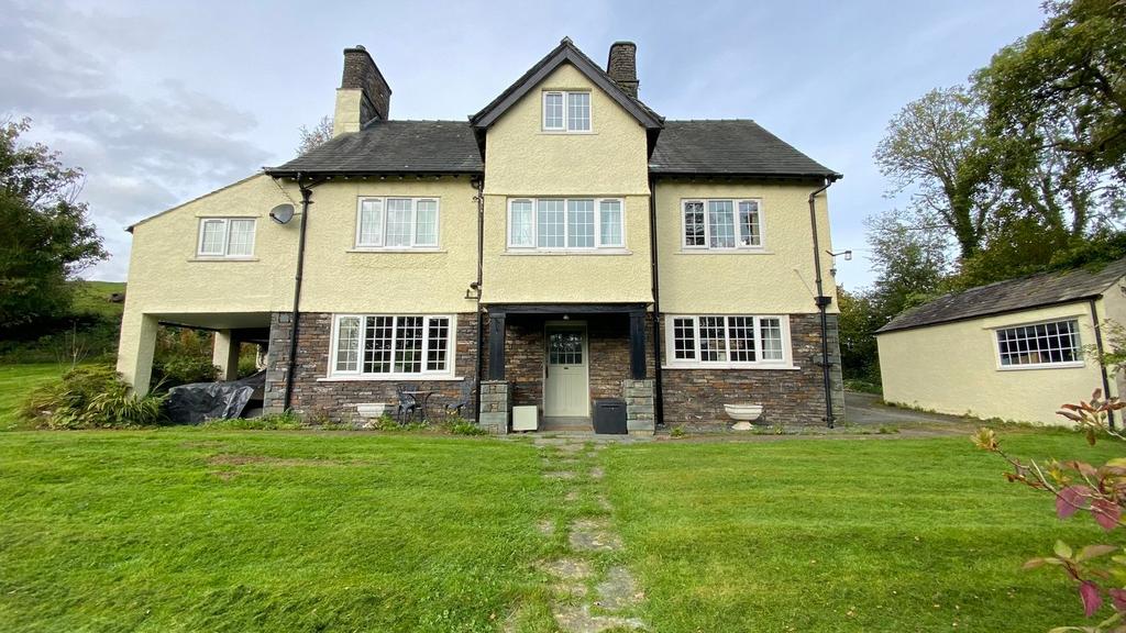 Lonnin Garth, Portinscale, CA12 5 bed detached house - £750,000