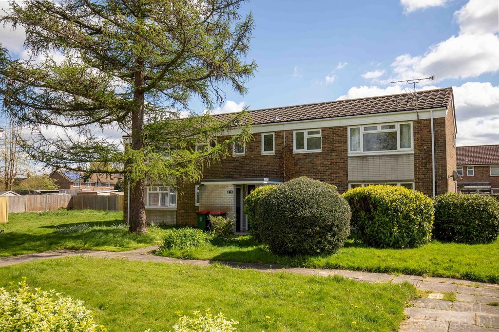 Framfield Close, Crawley RH11 1 bed ground floor flat for sale - £185,000