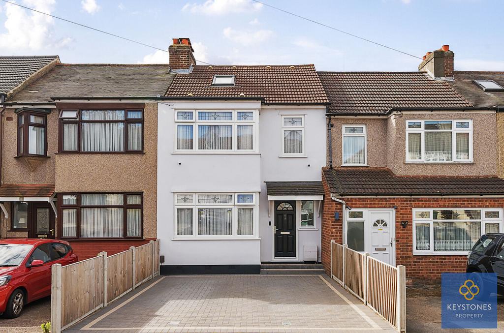 Mowbrays Road, Collier Row, RM5 4 bed terraced house - £499,950