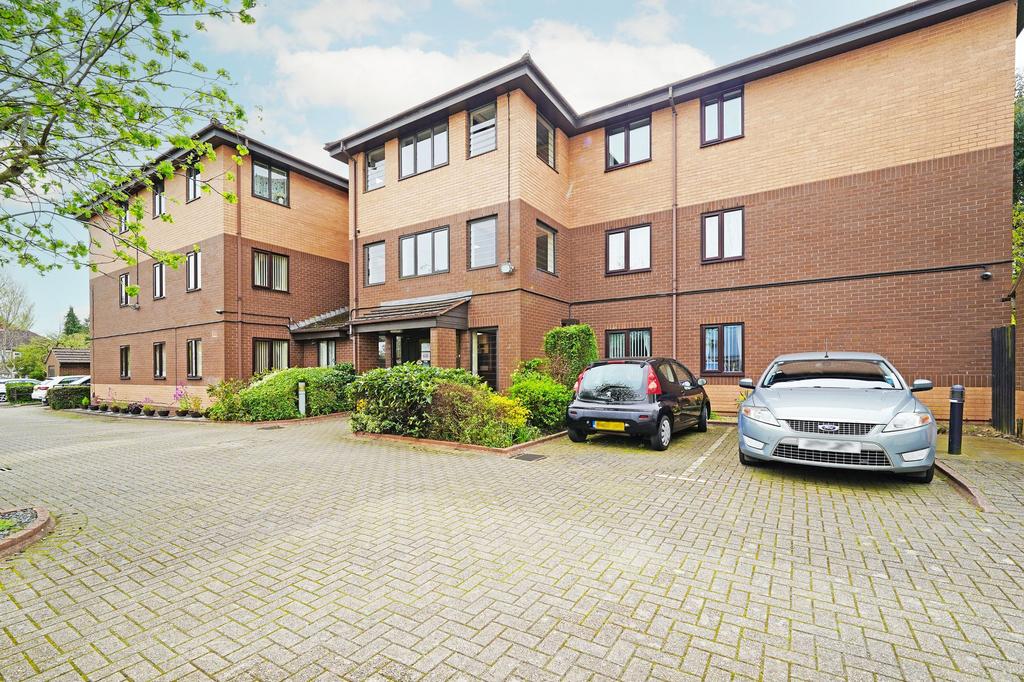 Lydon Court, Coventry Road, Sheldon, B26 2 bed apartment - £115,000