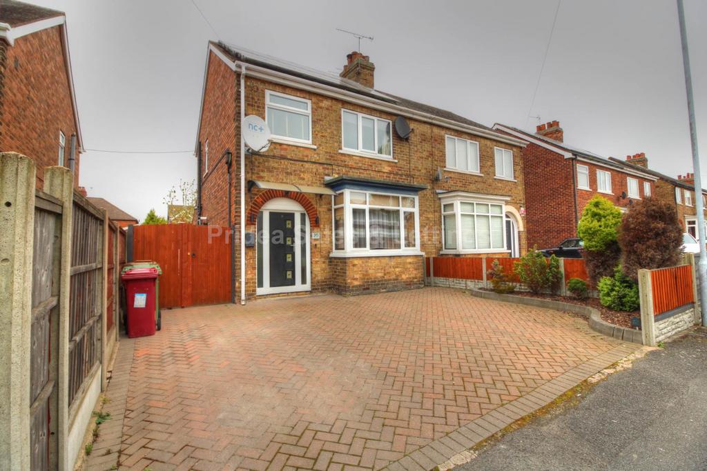Brandon Road, Scunthorpe 3 bed semi-detached house - £150,000