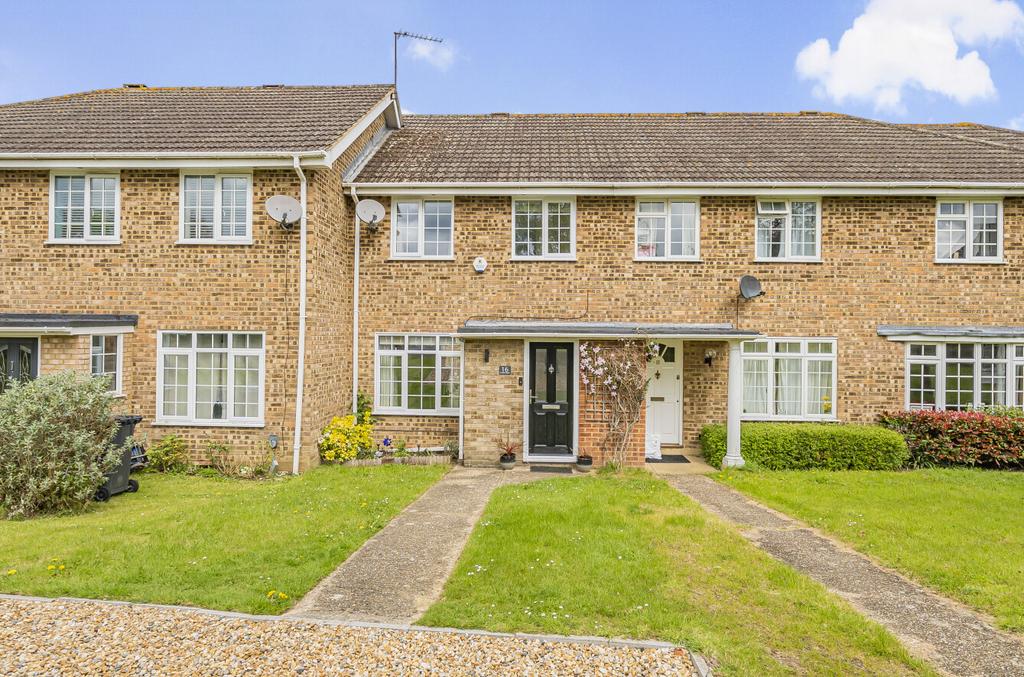 Ecob Close, Guildford, Surrey, GU3 3 bed terraced house - £435,000