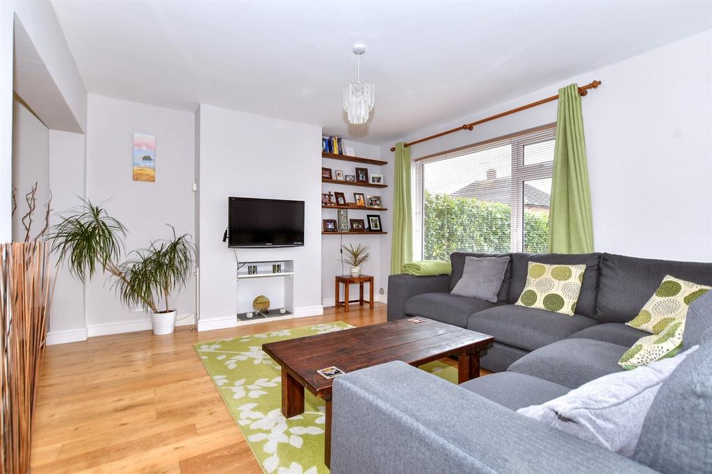 Staffa Road, Loose, Maidstone, Kent 3 bed semi-detached house - £410,000