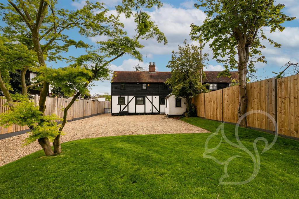 Firs Chase, West Mersea Colchester CO5 2 bed semi-detached house - £500,000