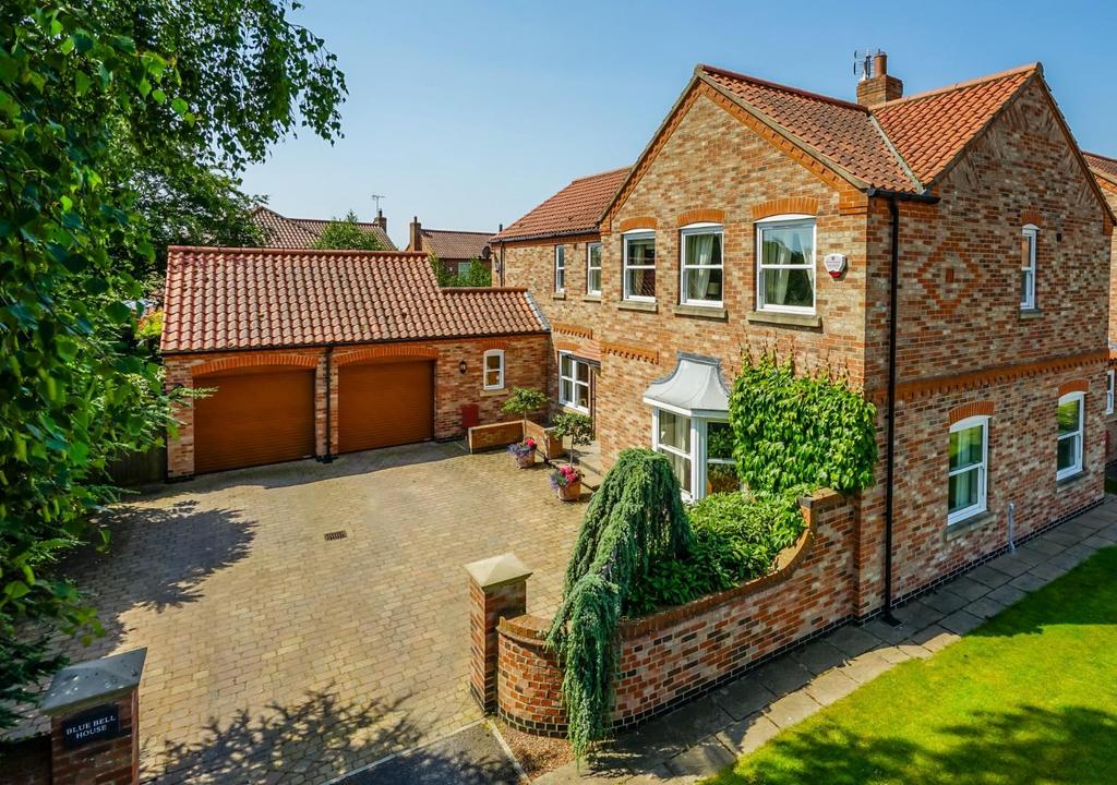 Main Street, Skipwith, Near York 5 bed detached house for sale - £650,000