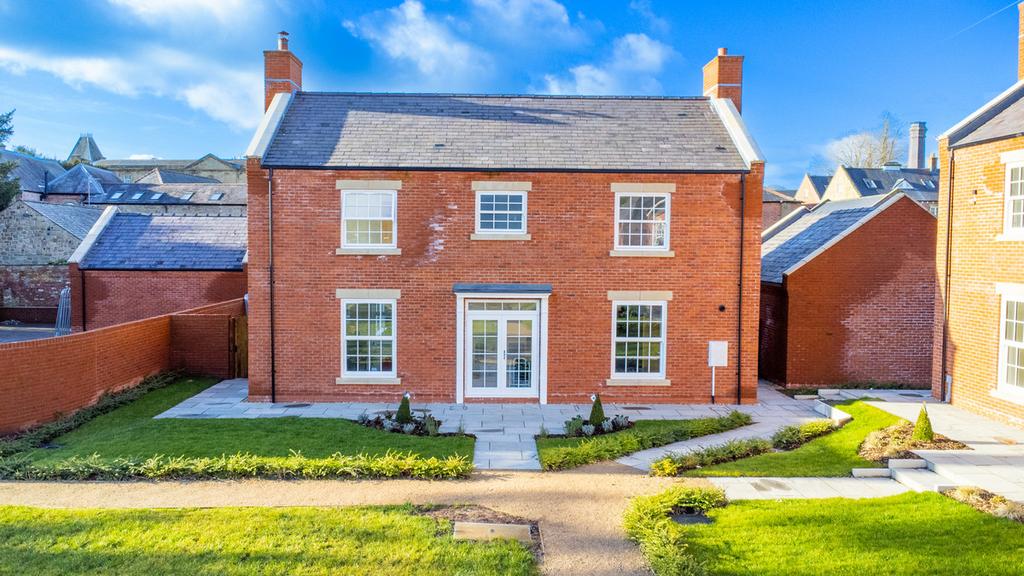 Wrexham LL14 4 bed detached house - £500,000