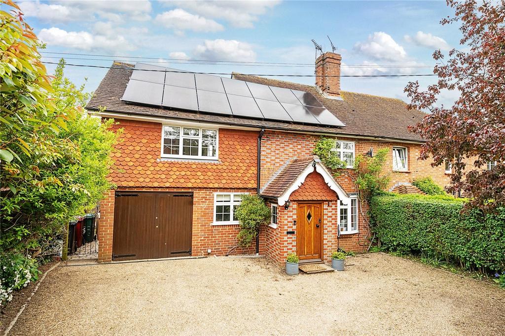 Station Road, Loxwood, Billingshurst... 4 bed semi-detached house for ...