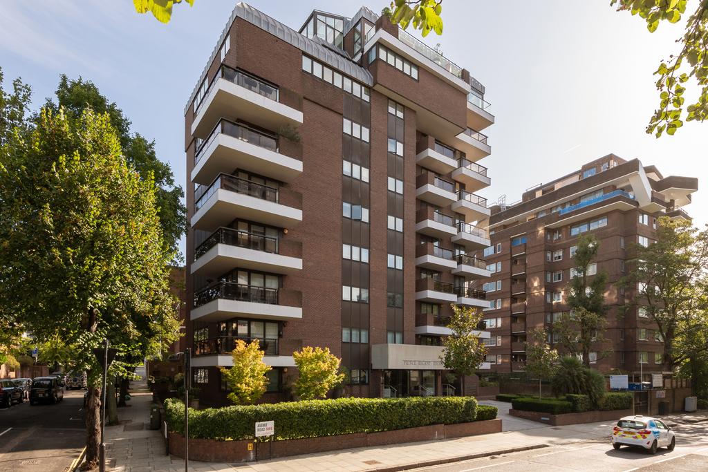Prince Regent Court, 8 Avenue Road... 3 bed flat - £2,950,000