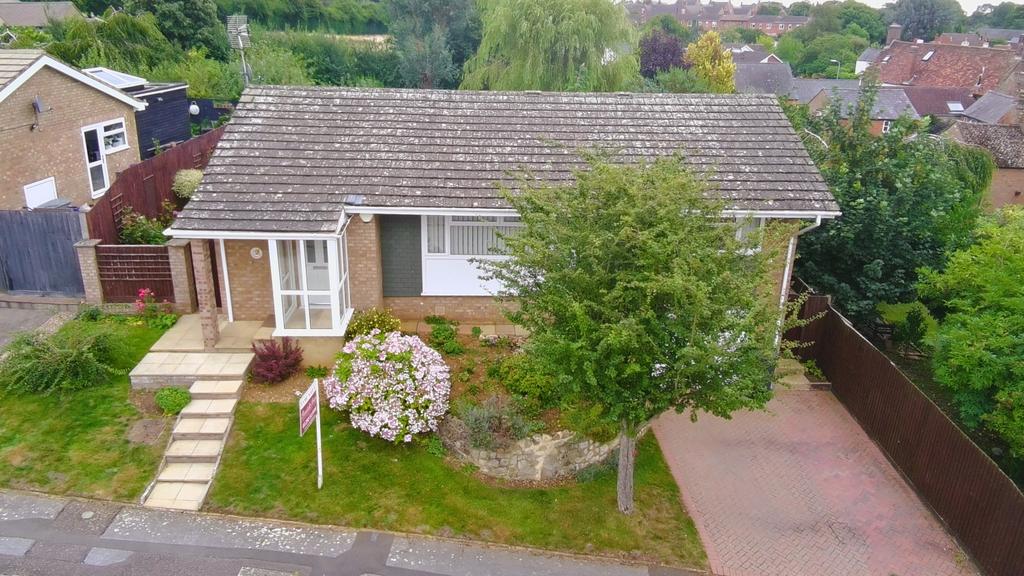 Old Barn Close, Gawcott 3 bed detached bungalow for sale - £495,000