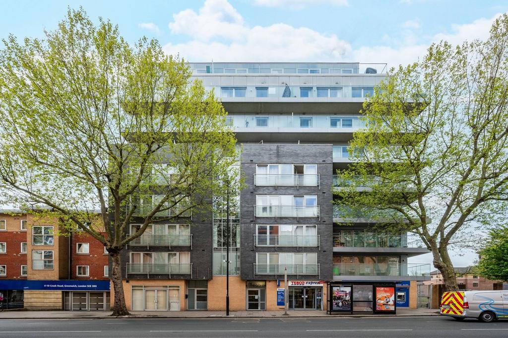 Theatro Tower, Greenwich, London, SE8 2 bed flat for sale - £400,000