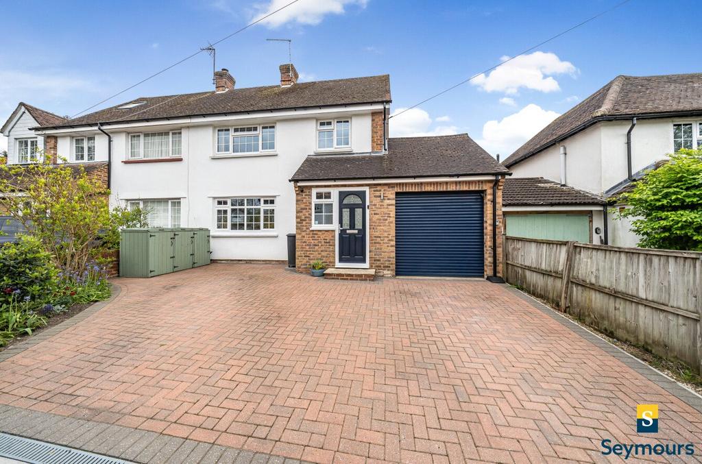 Thatchers Lane, Guildford GU3 3 bed semi-detached house - £595,000
