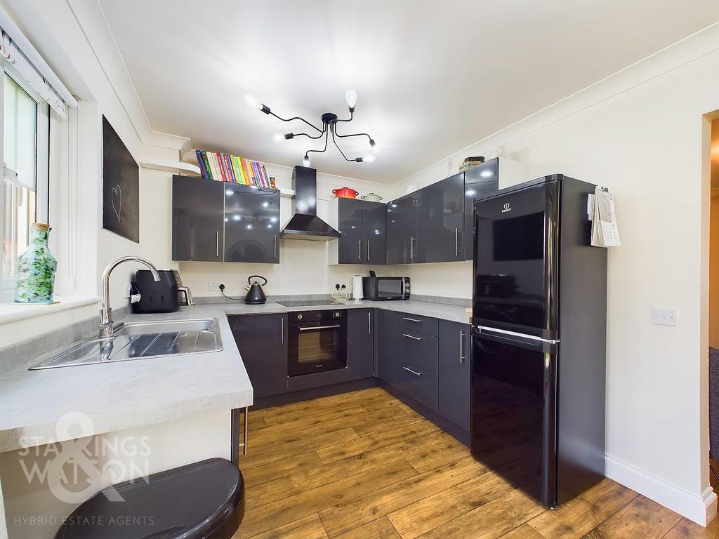 Cherry Tree Close, Yaxley, Eye 3 bed link detached house for sale - £ ...
