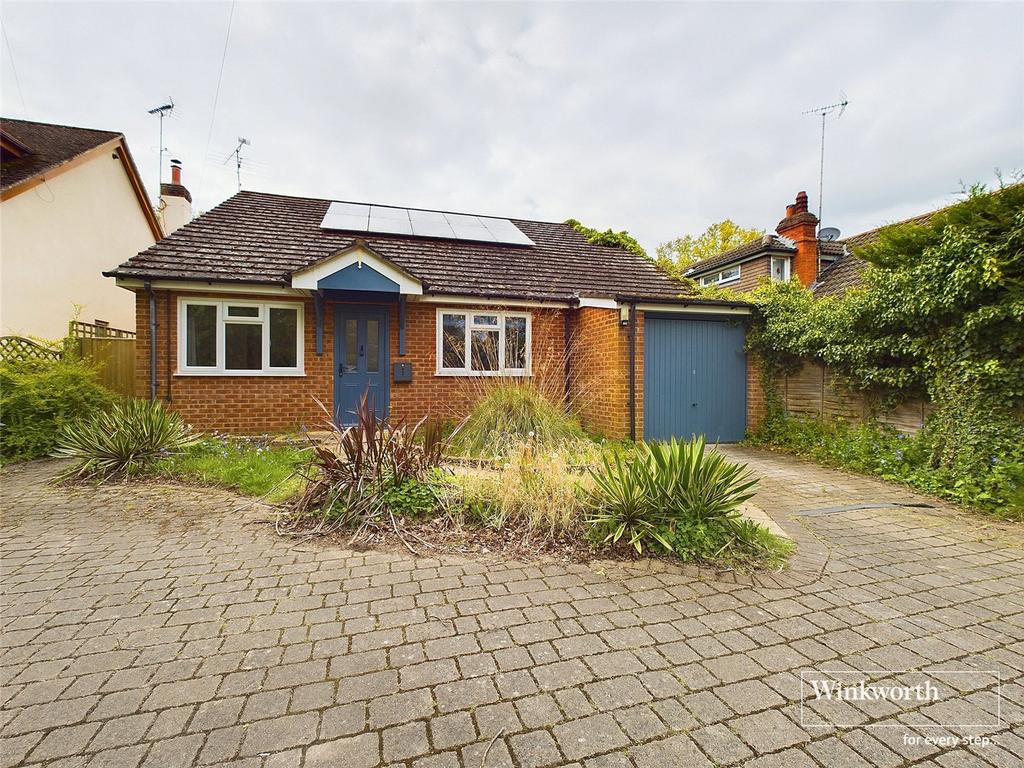 Finchampstead Road, Finchampstead, Wokingham, RG40 3 bed bungalow to ...