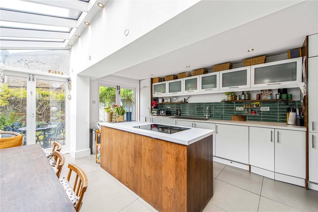 Besley Street, Furzedown, SW16 3 bed terraced house - £725,000