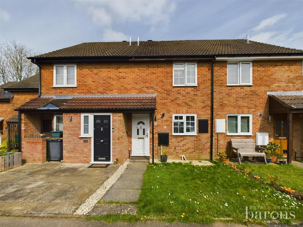 Paterson Close, Basingstoke RG22 2 bed terraced house - £285,000