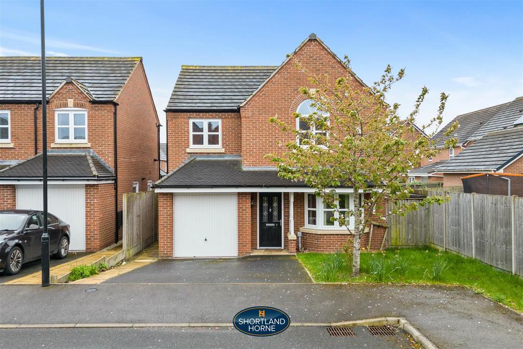 9 Joseph Levy Walk, Binley, Coventry... 4 bed detached house - £365,000