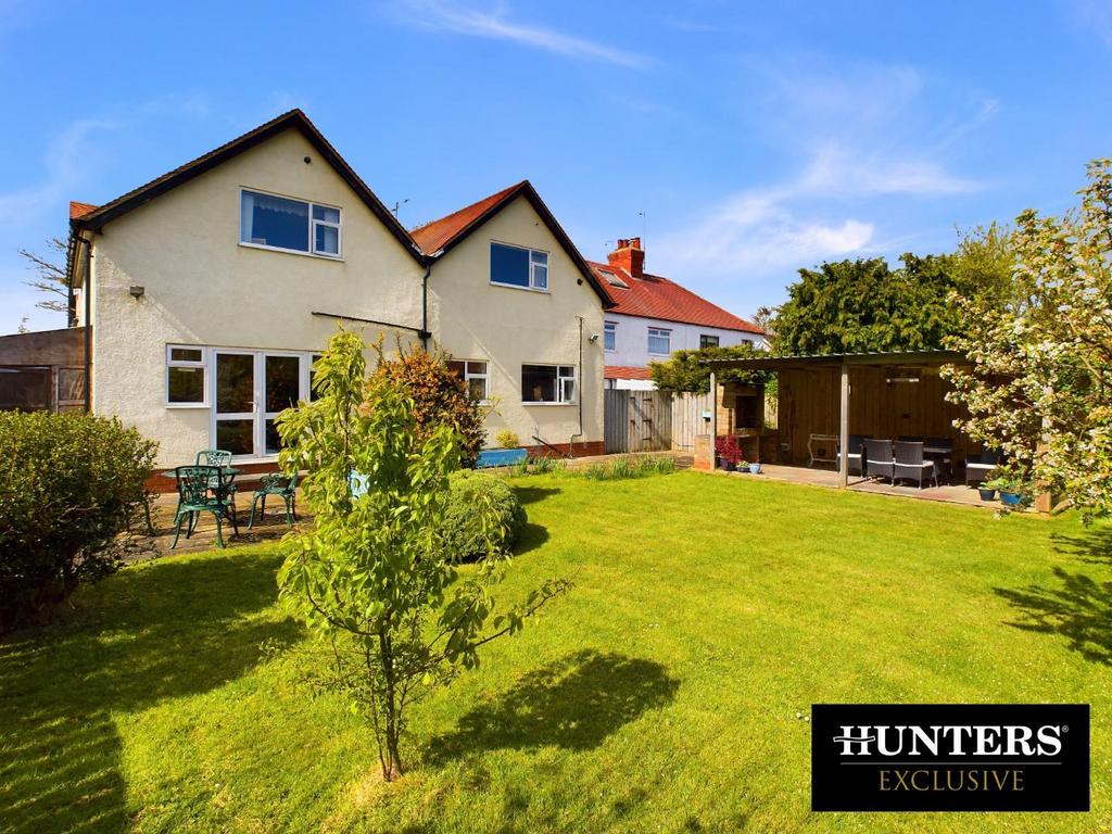 Muston Road, Filey 6 bed detached house for sale - £530,000