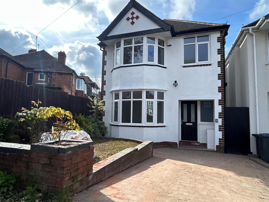 Quinton Lane, Quinton, Birmingham 3 bed detached house - £315,000