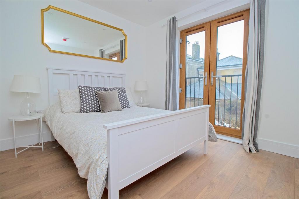 Farncombe Road, Worthing 1 bed apartment for sale - £250,000