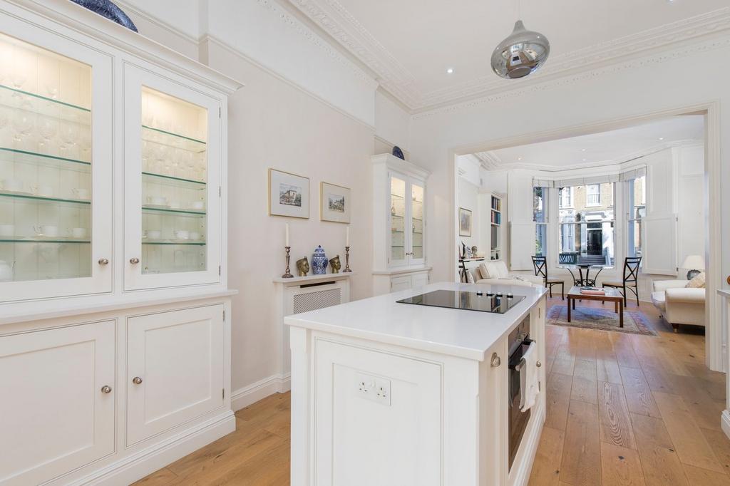 Hammersmith Grove, Hammersmith W6 1 bed flat - £2,000 pcm (£462 pw)