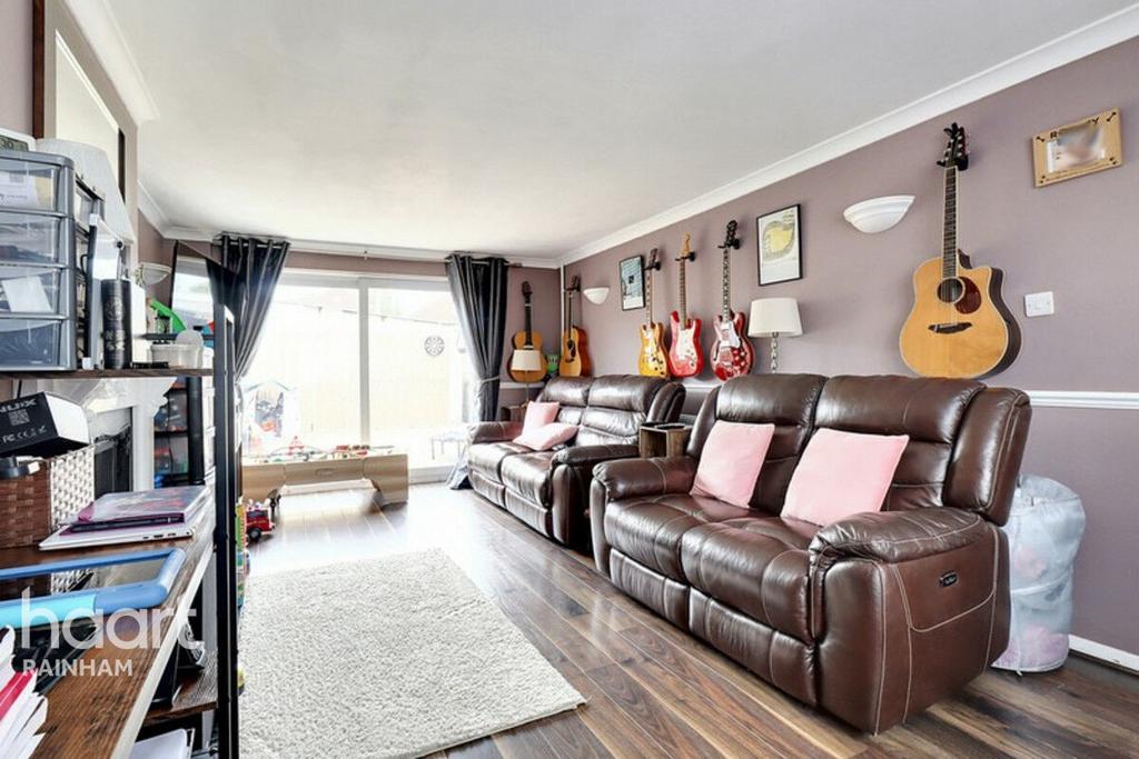 Wantz Lane, Rainham, RM13 9LZ 3 bed semi-detached house - £425,000
