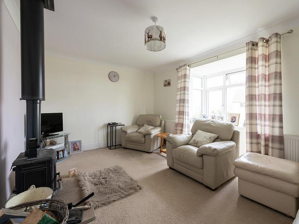Lower Road, Stalbridge, Dorset, DT10 3 bed detached bungalow for sale ...