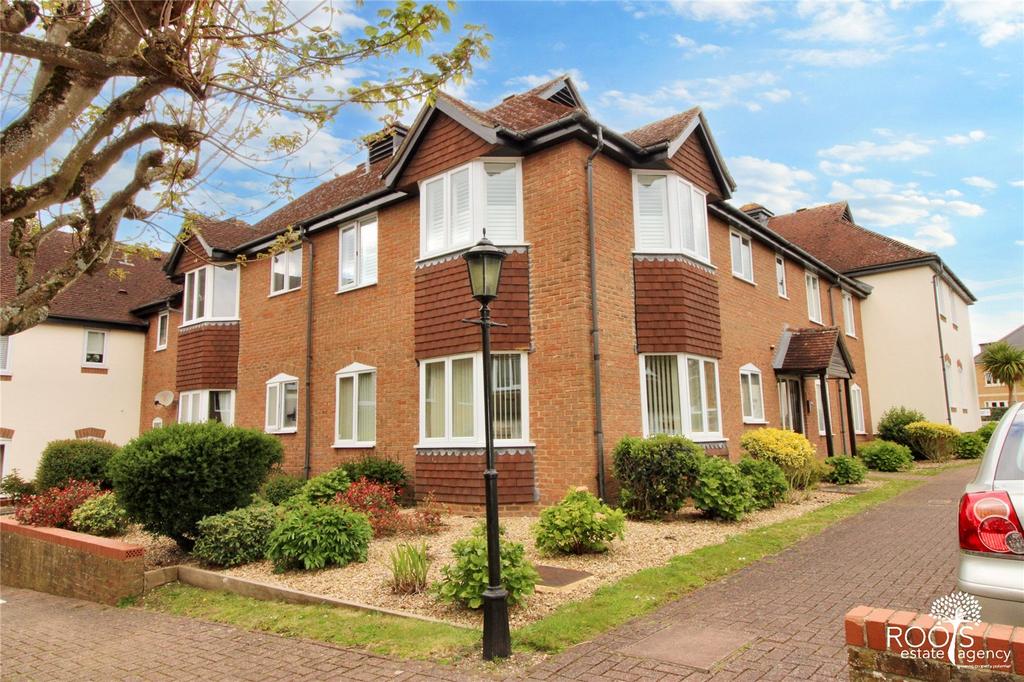 Ferndale Court, Berkshire RG19 1 bed apartment - £129,995