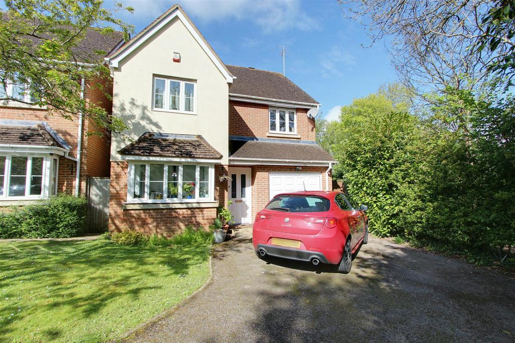 Warwick Road, Pitstone, 3 bed detached house for sale - £550,000