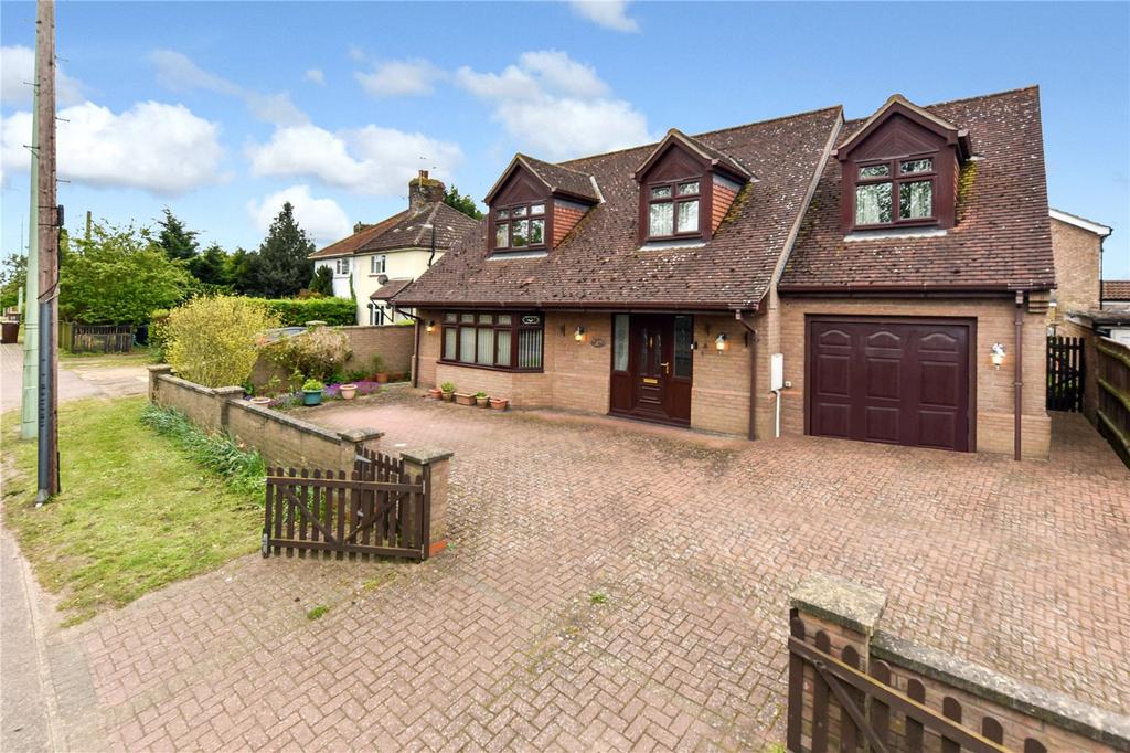 The Street, Beck Row, Bury St.... 3 bed detached house - £340,000