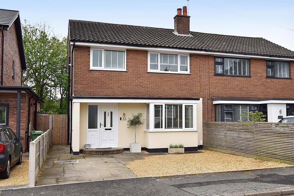 Boothfields, Knutsford, WA16 3 bed semi-detached house - £345,000
