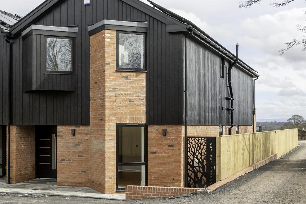 One The Paddock, WA13 4 bed end of terrace house - £3,750 pcm (£865 pw)