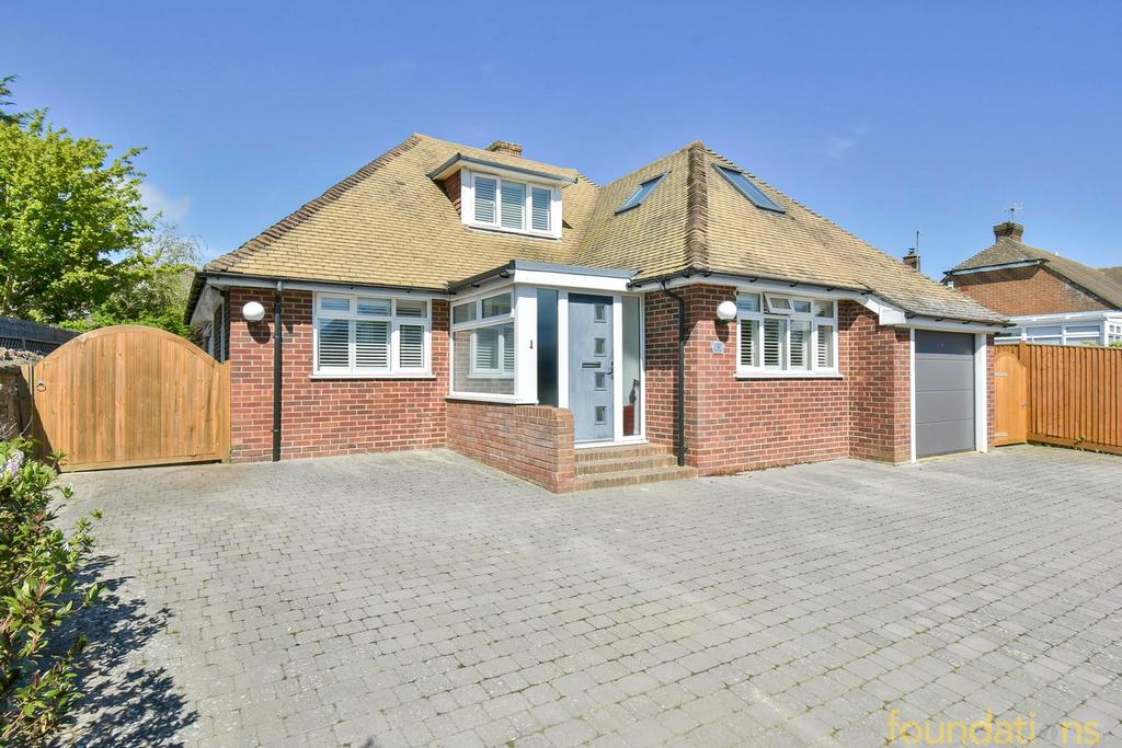 Wrestwood Road, Bexhill-on-Sea, TN40 4 bed detached house for sale - £ ...