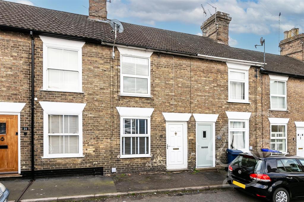Bishops Road, Bury St. Edmunds IP33 2 bed terraced house - £260,000