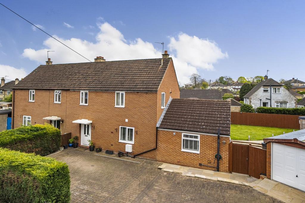 Ainsty Garth, Wetherby 4 bed semi-detached house - £345,000