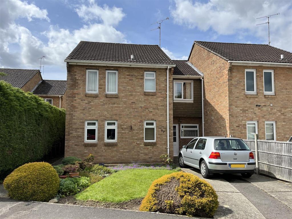 St. Peters Close, Chippenham SN15 4 bed semi-detached house for sale ...