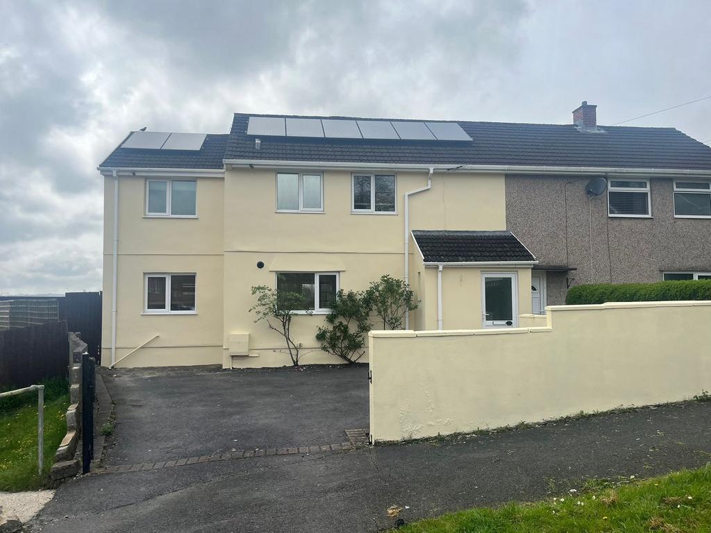 Brewery Road, Carmarthen SA31 3 bed semi-detached house - £190,000