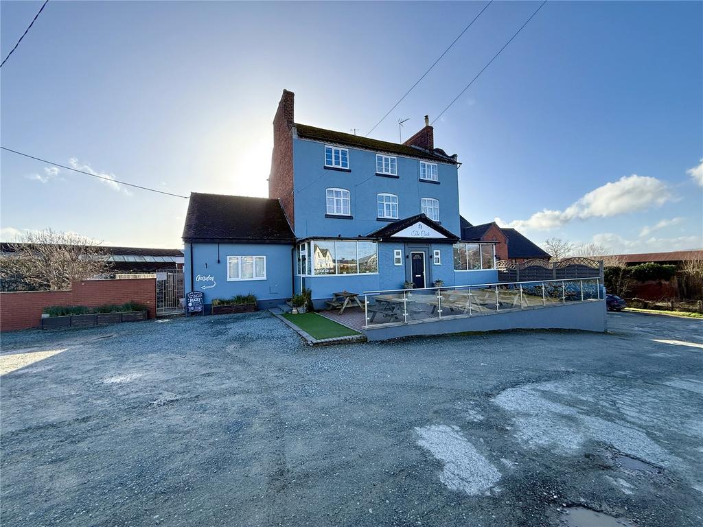Forden, Welshpool, Powys, SY21 4 bed detached house to rent - £1,500 ...